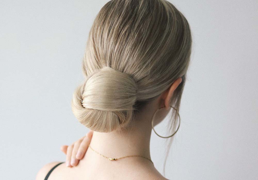 Coque de cabelo: tipos, como fazer e 50 fotos para se inspirar